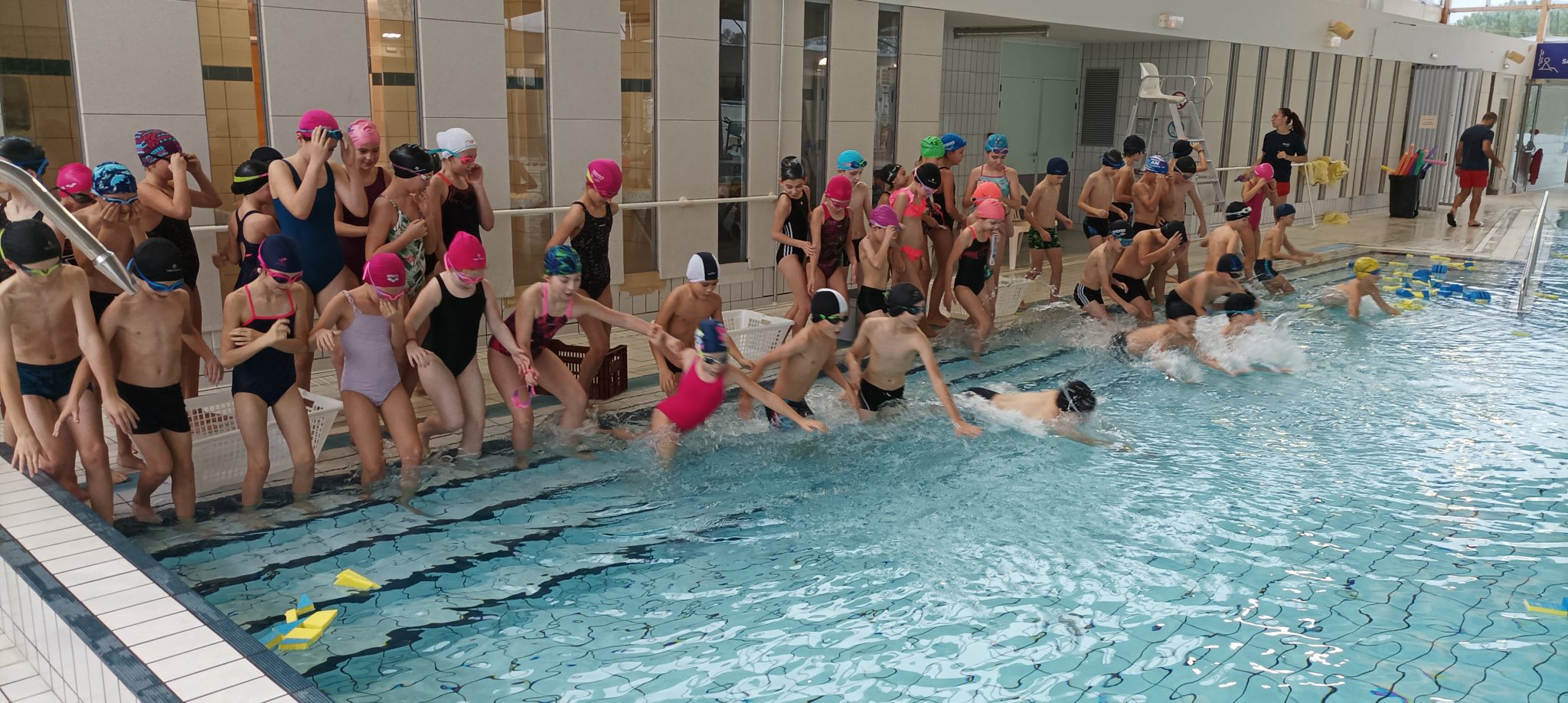 Piscine pour les CM1 et les CM1/CM2 – Ecole Sainte Famille – CLISSON